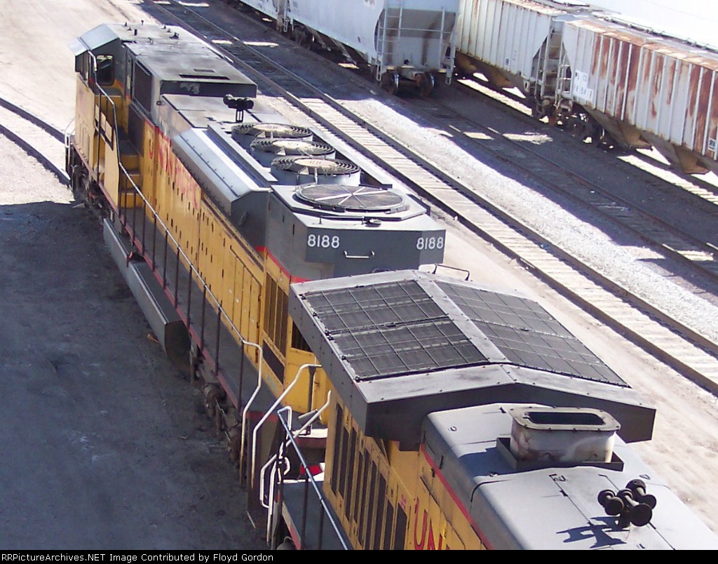 UP 8188 (SD 9043MAC) roof details